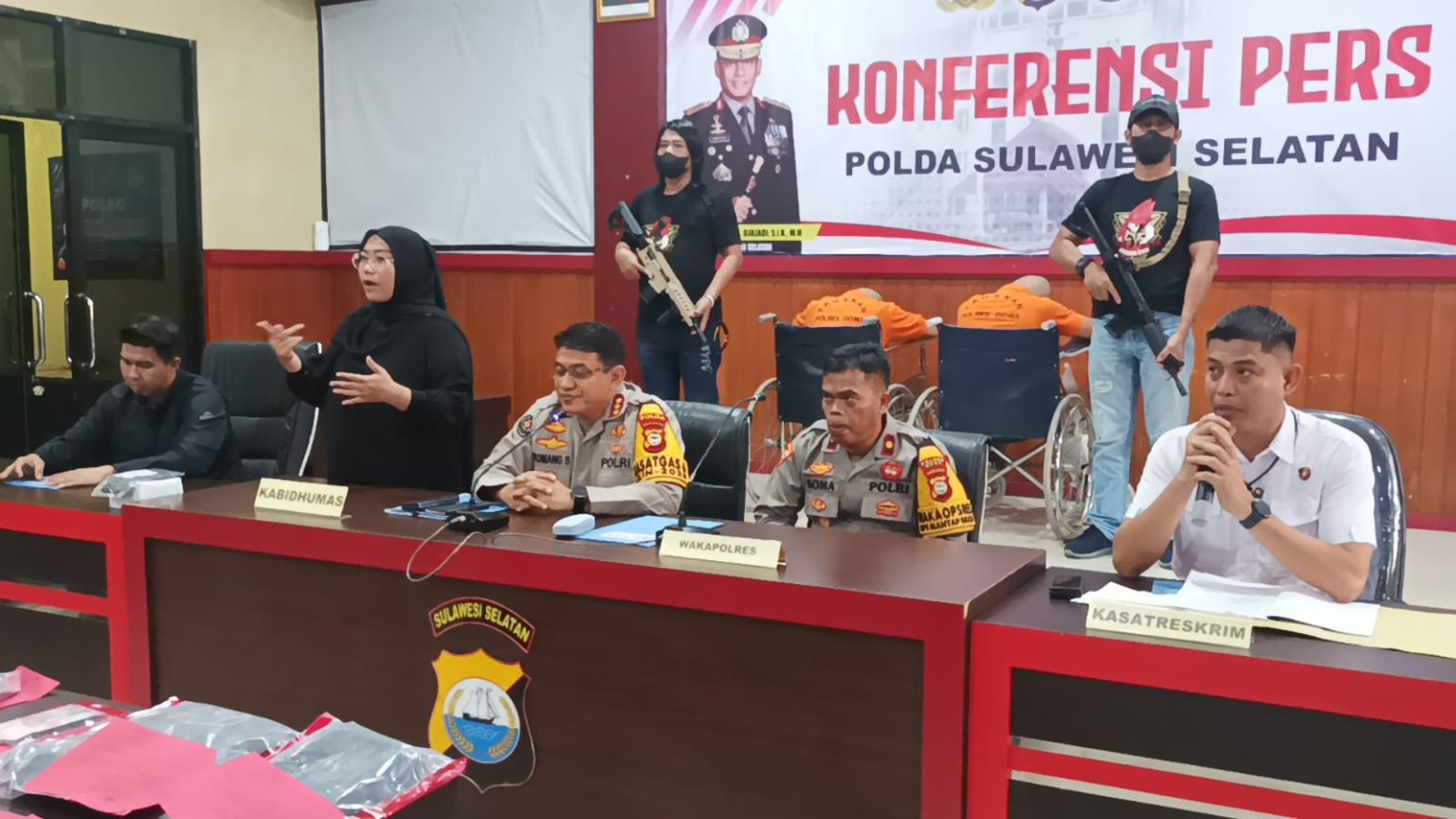 Dua Pembobol Tiga Mesin ATM Ditembak - Berita Kota Makassar